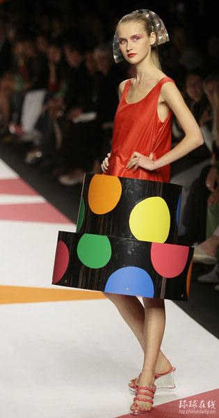 Moda rara de diseñador español | AquiModa.com