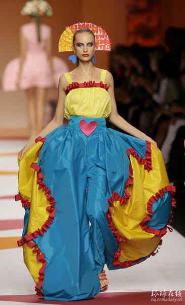 Moda rara de diseñador español | AquiModa.com