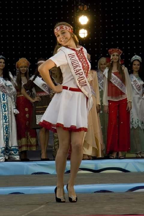 Vestidos coloridos y espectaculares (moda rusa) | AquiModa.com