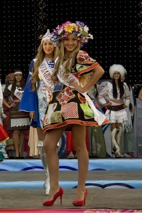 Vestidos coloridos y espectaculares (moda rusa) | AquiModa.com