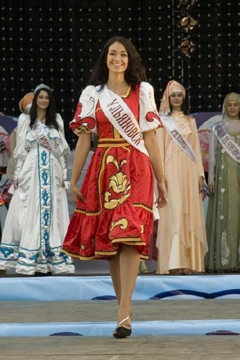 Vestidos coloridos y espectaculares (moda rusa) | AquiModa.com