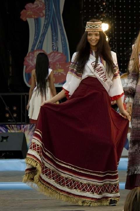 Vestidos coloridos y espectaculares (moda rusa) | AquiModa.com