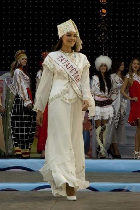 Vestidos coloridos y espectaculares (moda rusa) | AquiModa.com