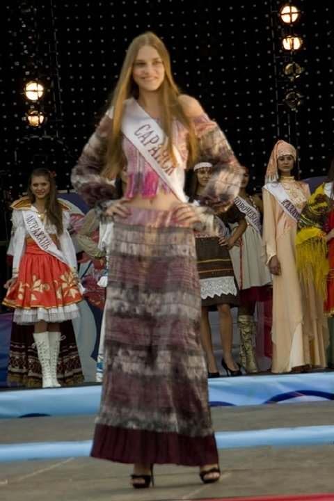 Vestidos coloridos y espectaculares (moda rusa) | AquiModa.com