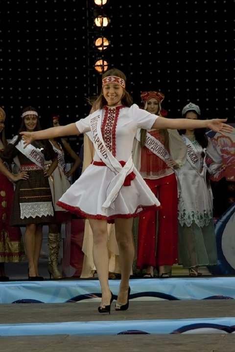 Vestidos coloridos y espectaculares (moda rusa) | AquiModa.com