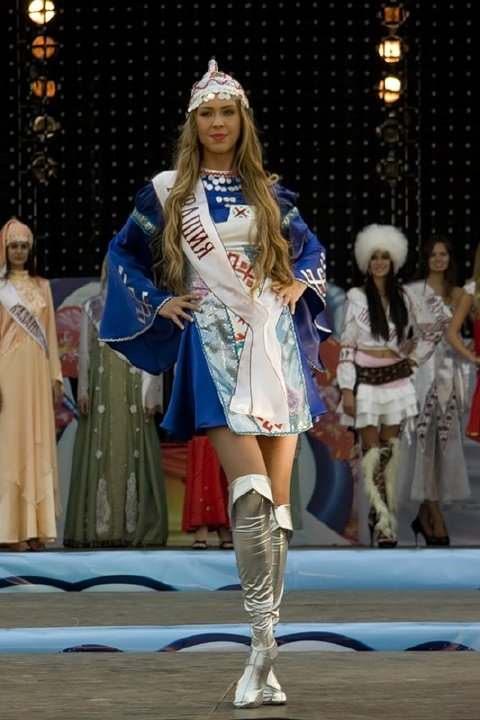 Vestidos coloridos y espectaculares (moda rusa) | AquiModa.com