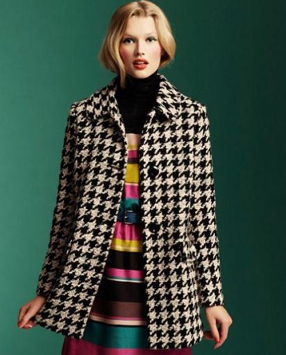 Ropa colorida para una mujer moderna | AquiModa.com