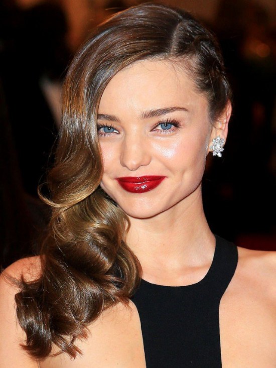 10 Glamoros peinados de un solo lado para Chicas | AquiModa.com ...